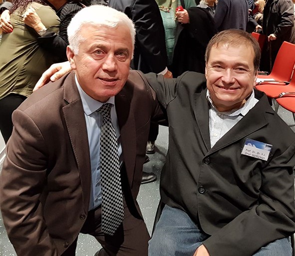 CEM DUMAN: Yazar, Yayıncı, İnsan Hakları Aktivisti - Kemal Yalcin