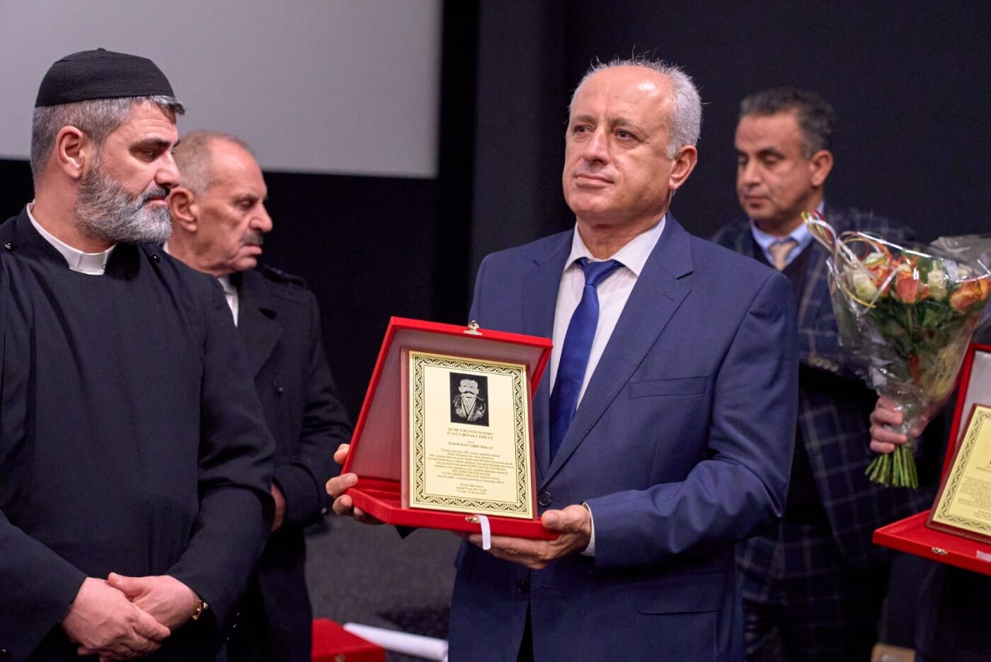 Şemun Hanne Haydo Üstün Hizmet Ödülü Malfono Sabri Özkan'a verildi ...