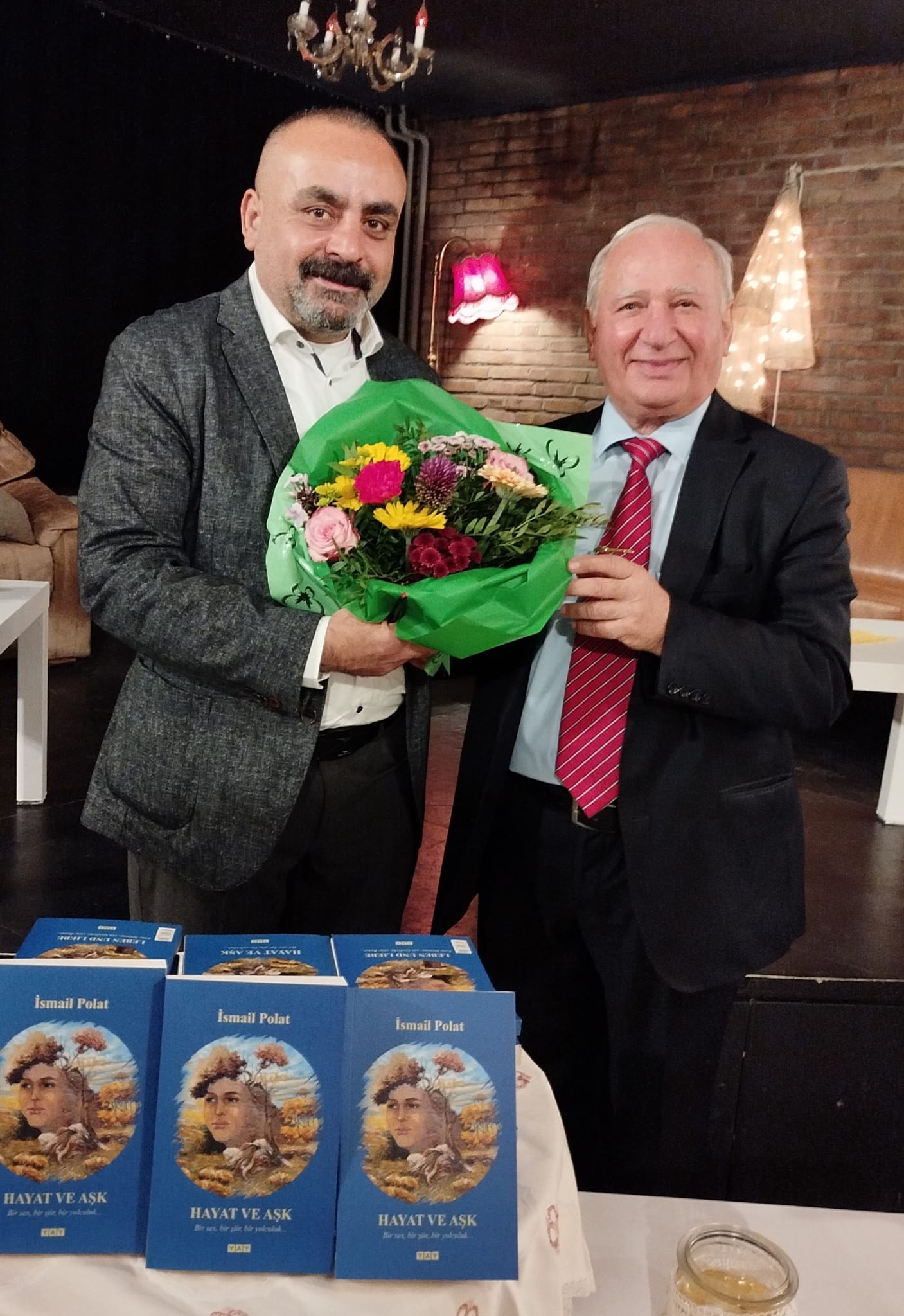 İSMAİL POLAT’IN “HAYAT VE AŞK” ŞİİR AKŞAMI GÜZEL OLDU - Kemal Yalcin